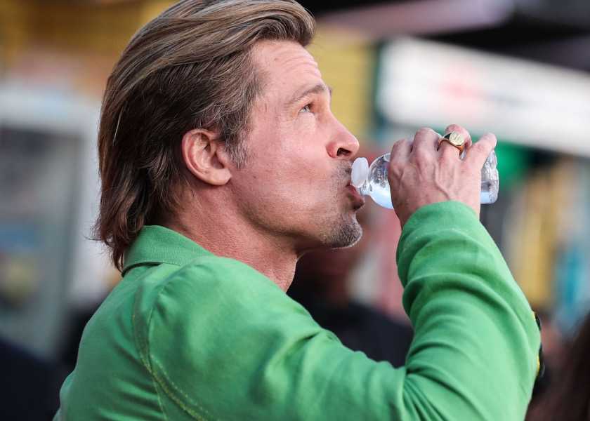 ブラッド・ピットの最新ファッションを解剖！vol.4“ブラピ”の右手にキラリと光るのはナニ？ | Fashion | Safari Online