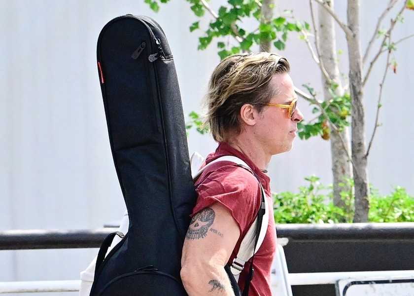 ブラッド・ピットの最新ファッションを解剖！vol.3“ブラピ”が旅先に持ち歩いているモノとは？ | Celebrity | Safari Online