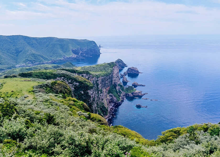 何もしないために訪れたい。 神々と大地の記憶が息づく隠岐で過ごす、大人のリトリート旅 | Stay&Travel | Safari Online